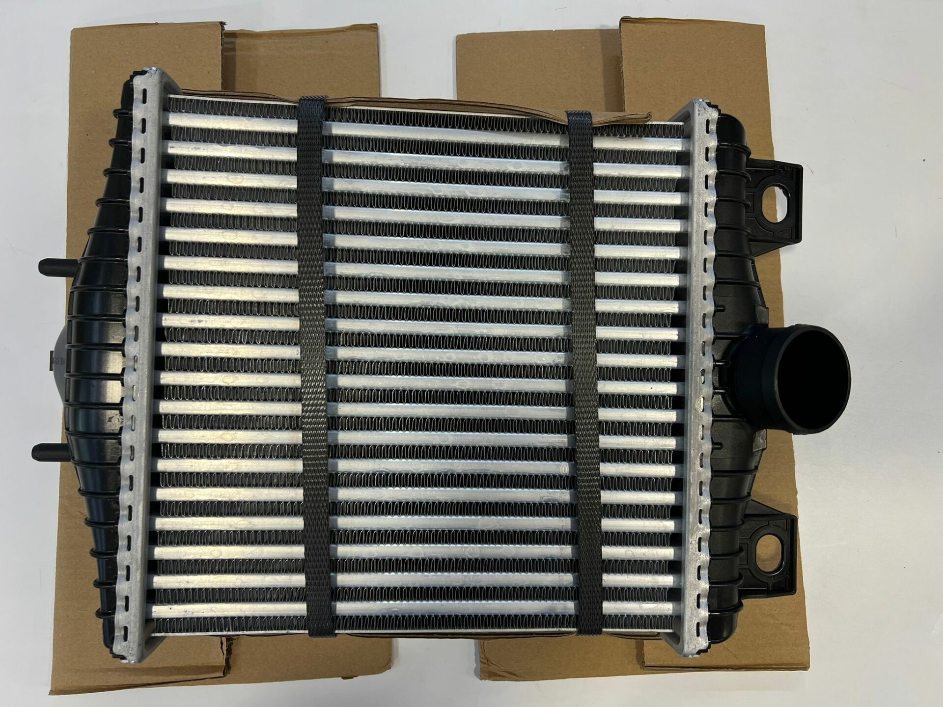Lr036432 intercooler nrf range rover